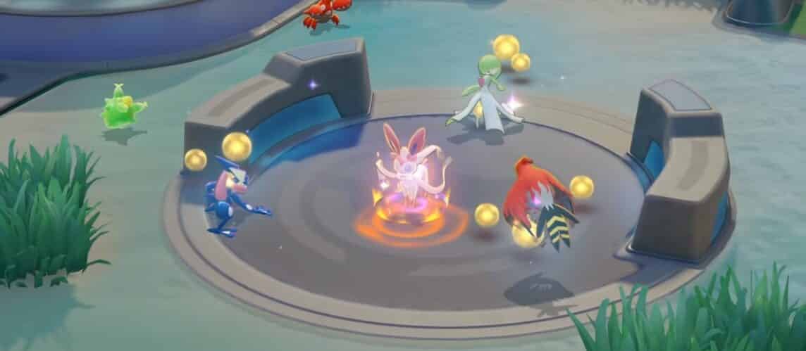 This is the Best Sylveon Pokemon Unite Build Right Now!