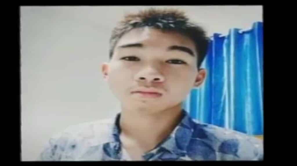 This is the real face of Ruok FF, an Auto Headshot YouTuber from Thailand