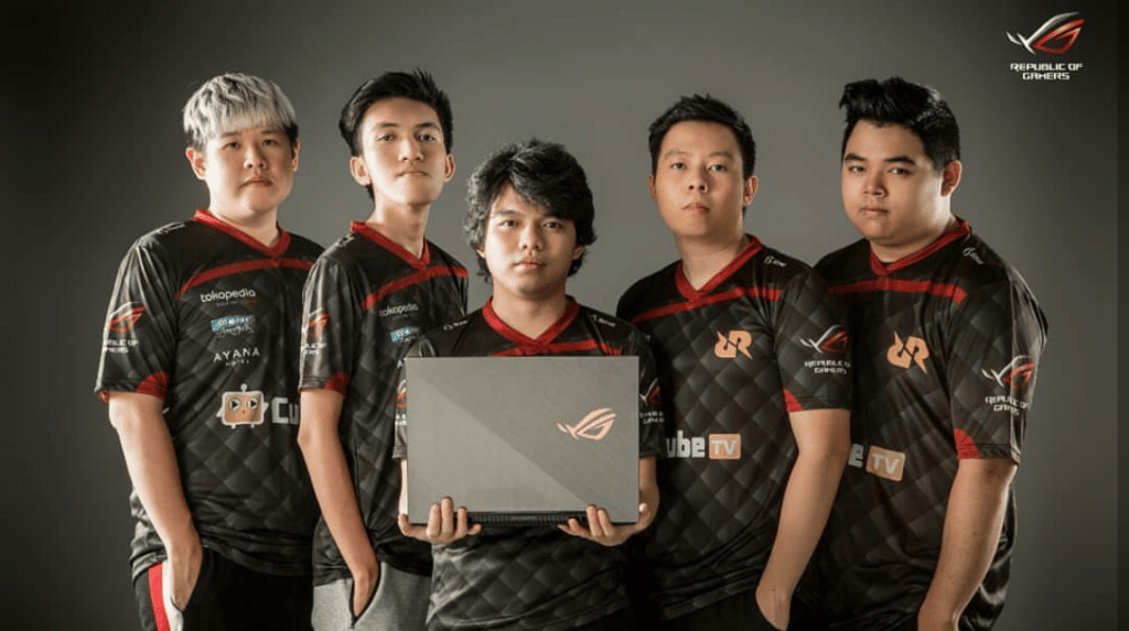 RRQ Acil, Coach RRQ yang Pernah Jadi Pro Player Dota 2