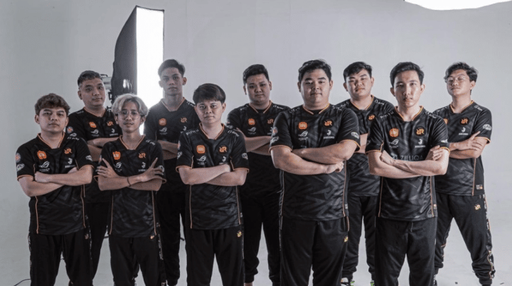 RRQ Acil, Coach RRQ yang Pernah Jadi Pro Player Dota 2